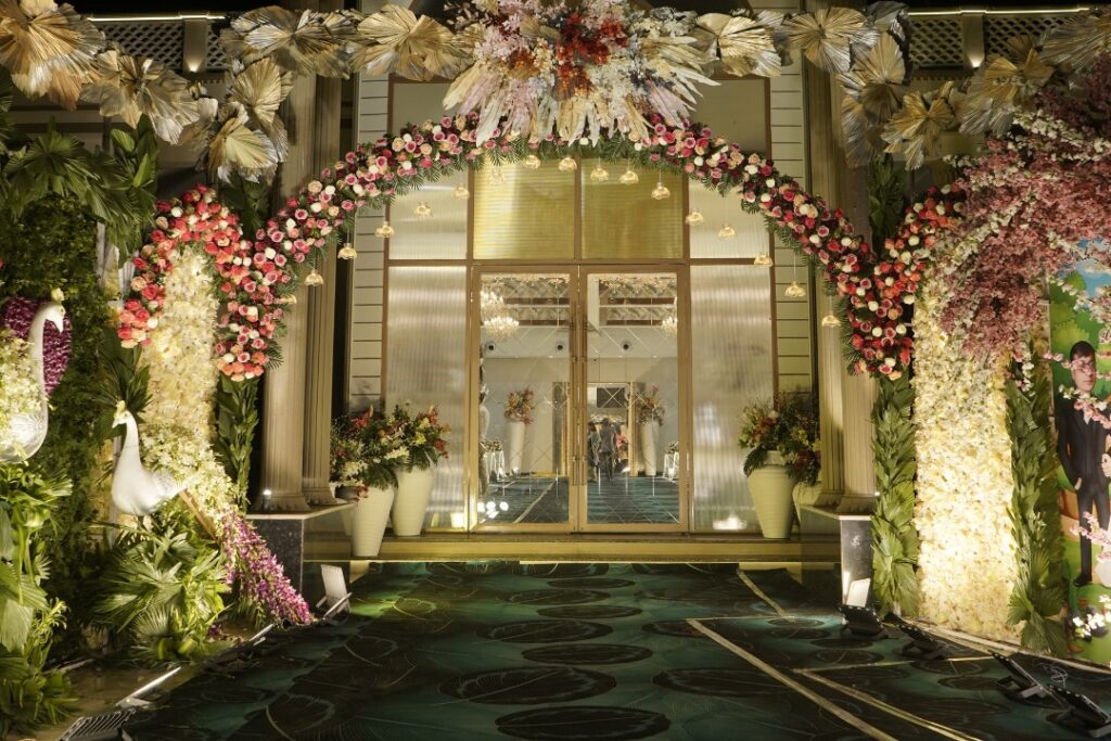 Royal Residency - We Serve The Best